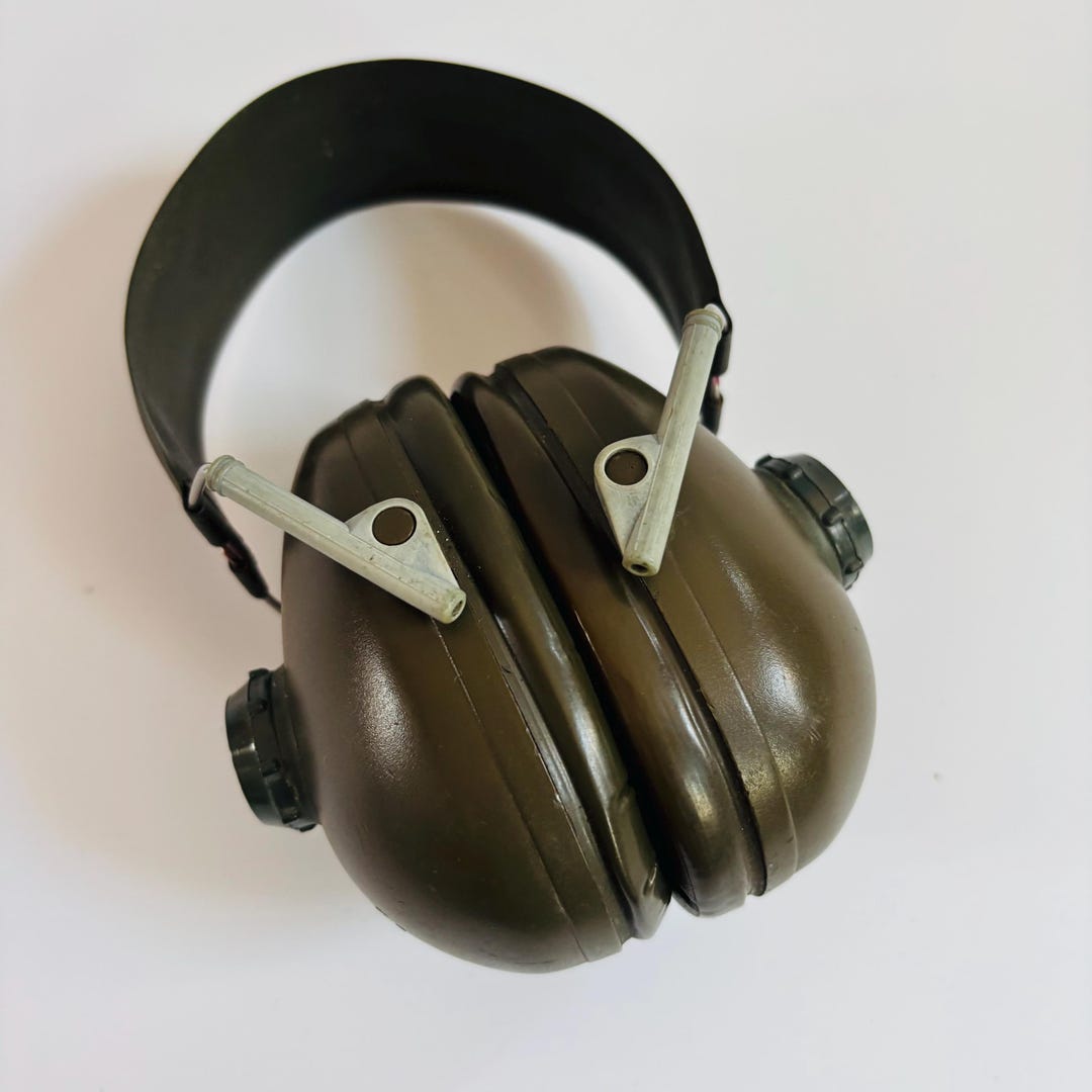 Vintage British Army Davies Industrial Communications Ear Defenders ...