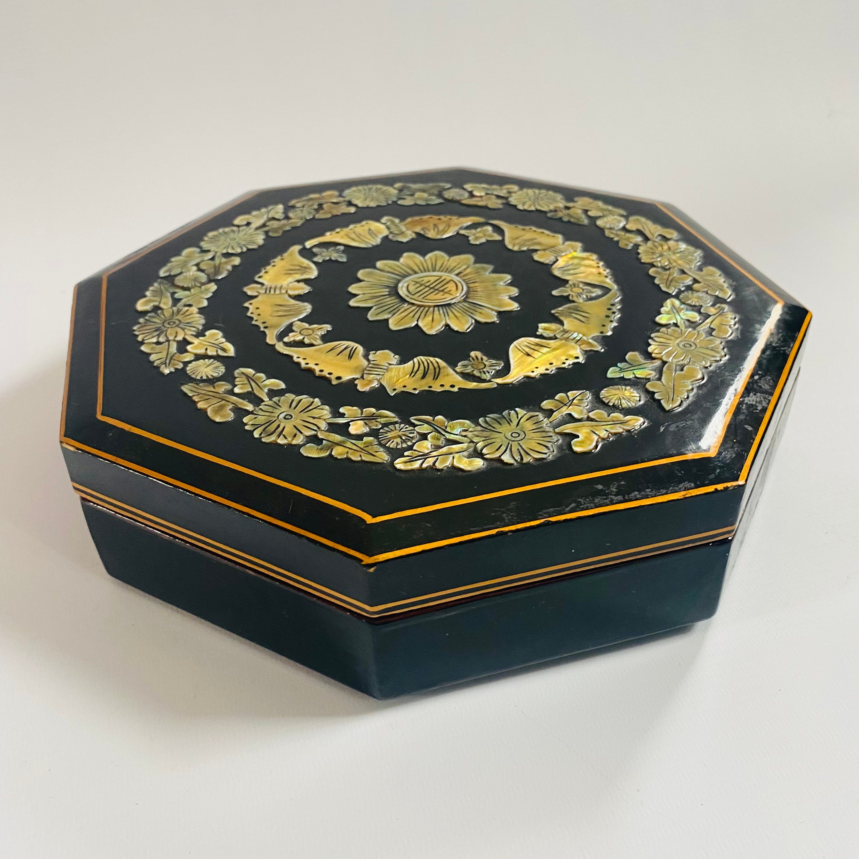 Antique RARE Octagonal Japanese Black Lacquerware BOX With - Etsy