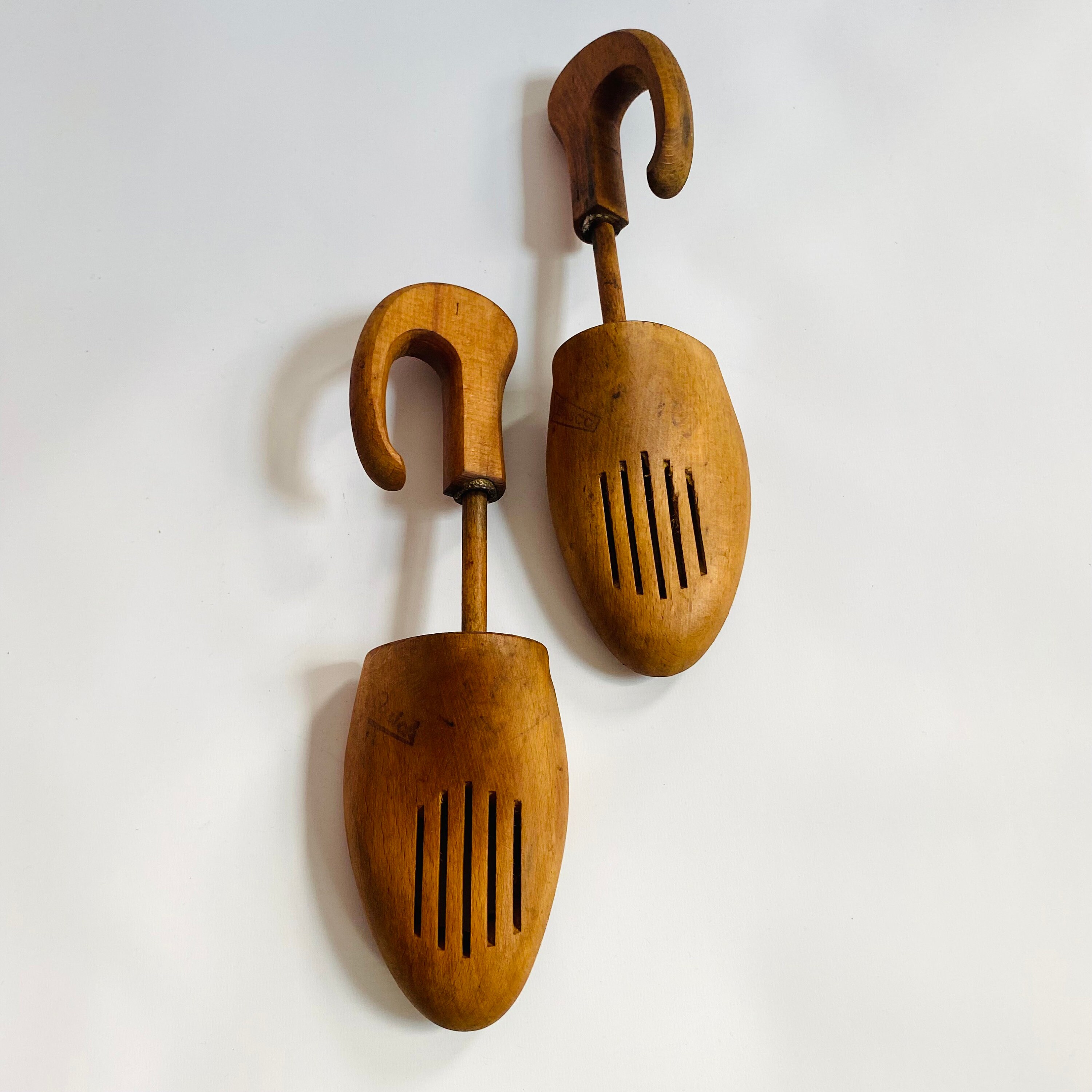 1930s Vintage Solid Oak Shoe Lasts: Moveable Handle Display Prop - Etsy