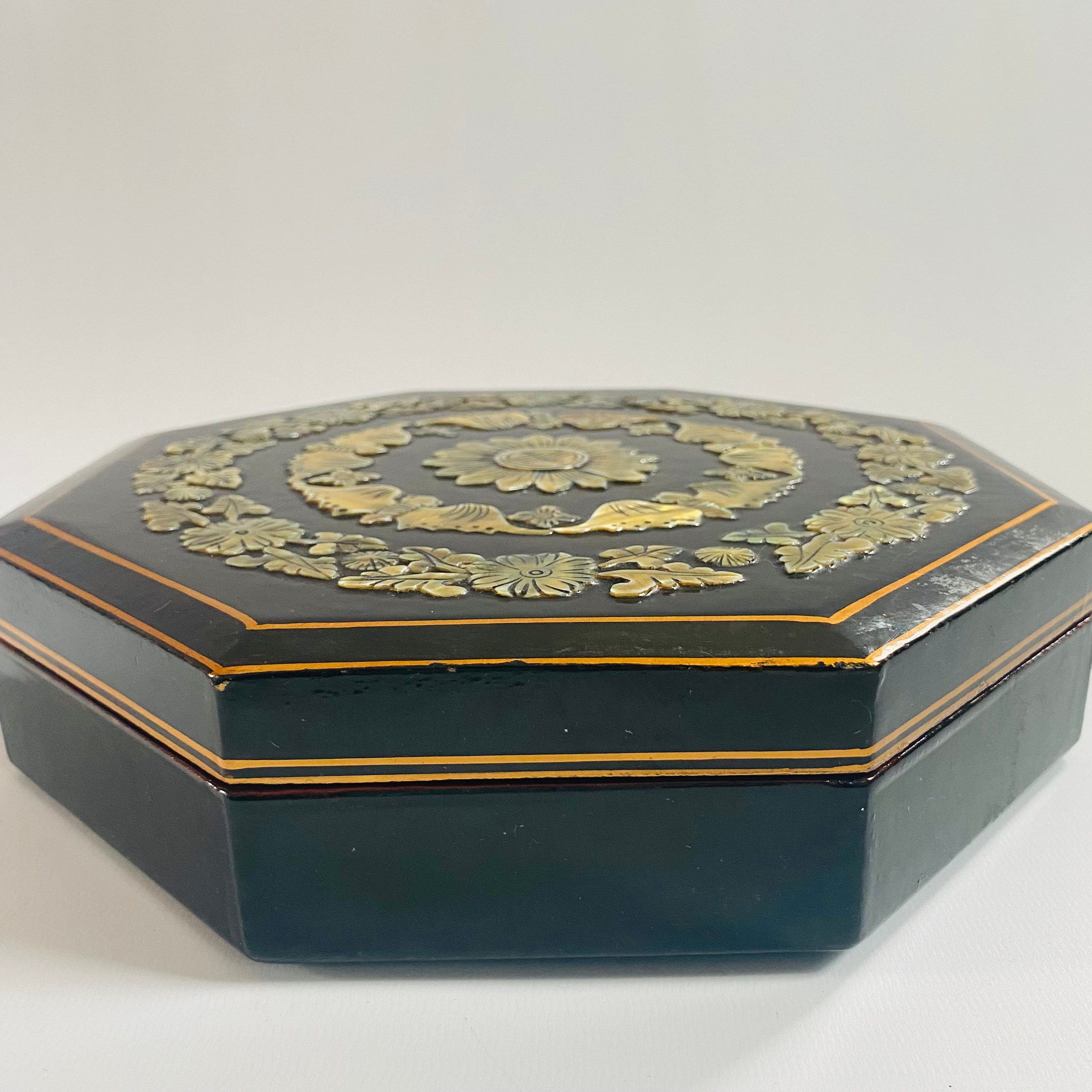 Antique RARE Octagonal Japanese Black Lacquerware BOX With - Etsy