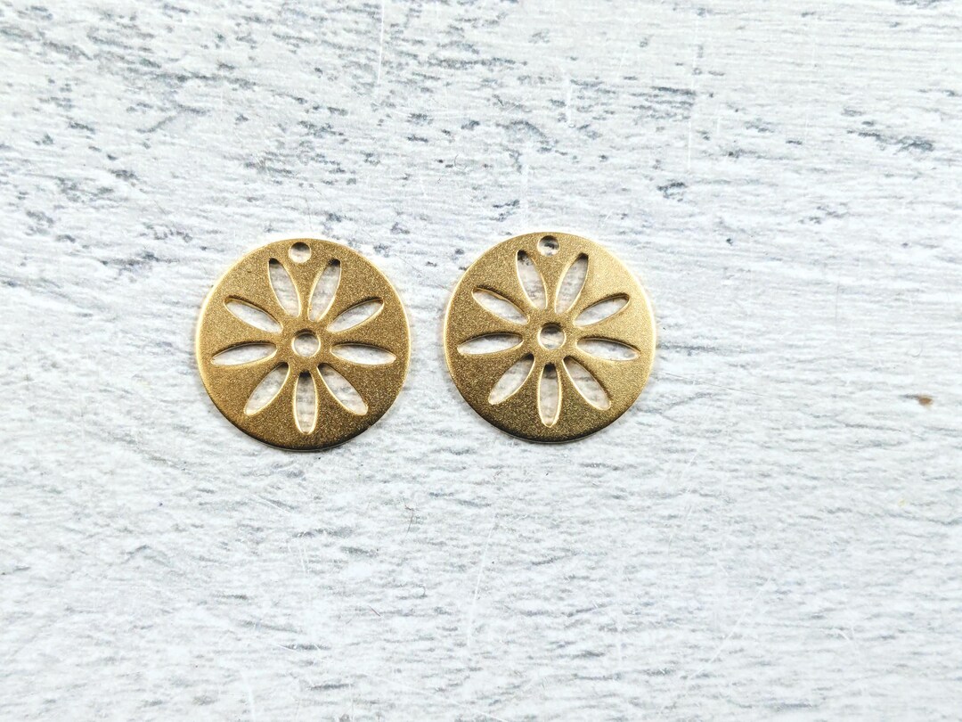Matte Gold Plated Cutout Flower Disc Charms, Round, 2pcs. 16mm, Floral ...
