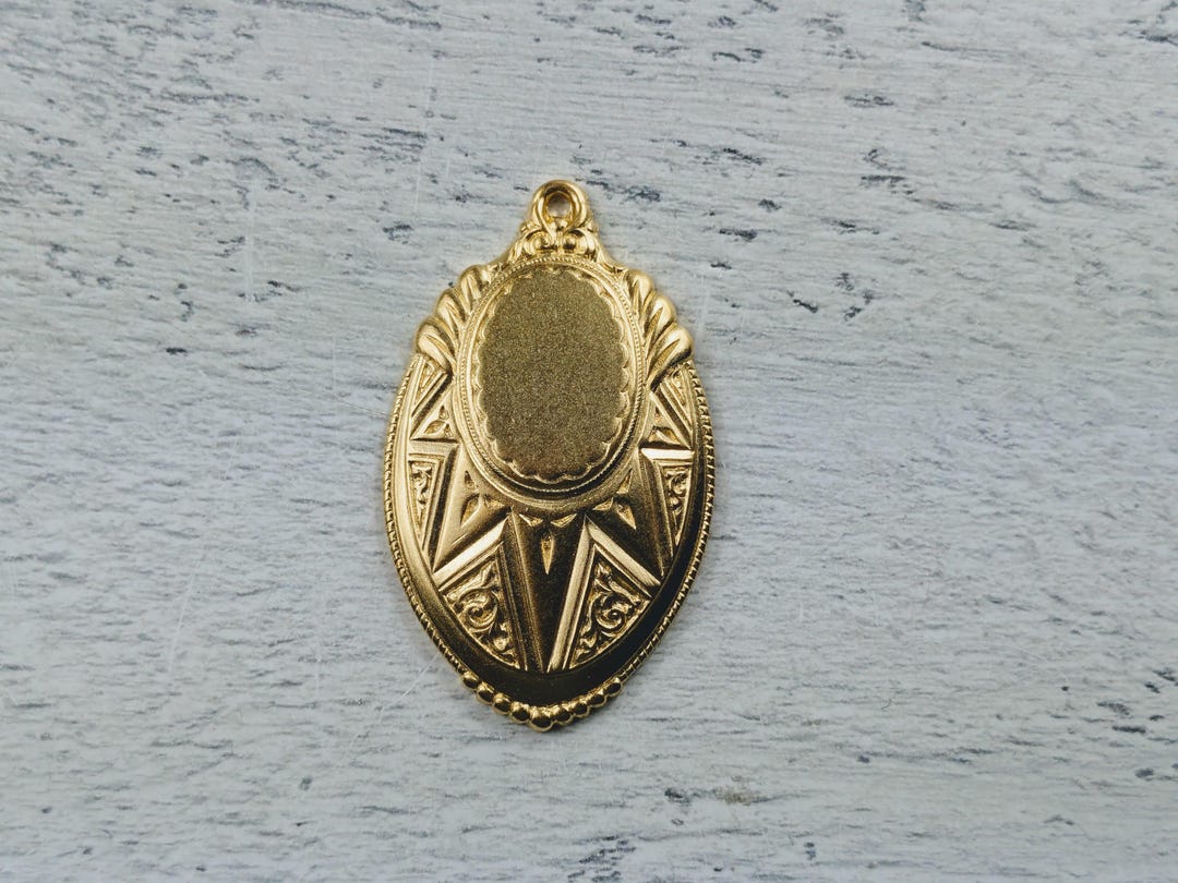 Matte Gold Plated Aztec Bursting Sun Pendant, Oval, 42x26mm, - Etsy