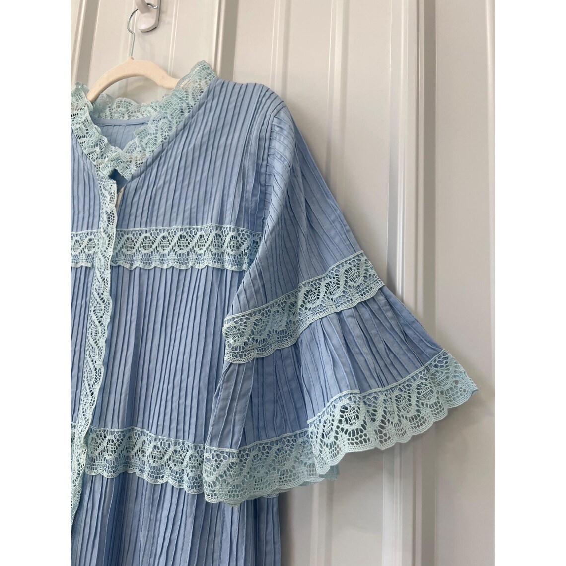 Vintage Housecoat Maxi Dress Womens 16 Pintuck Lace Trim Ruffled ...