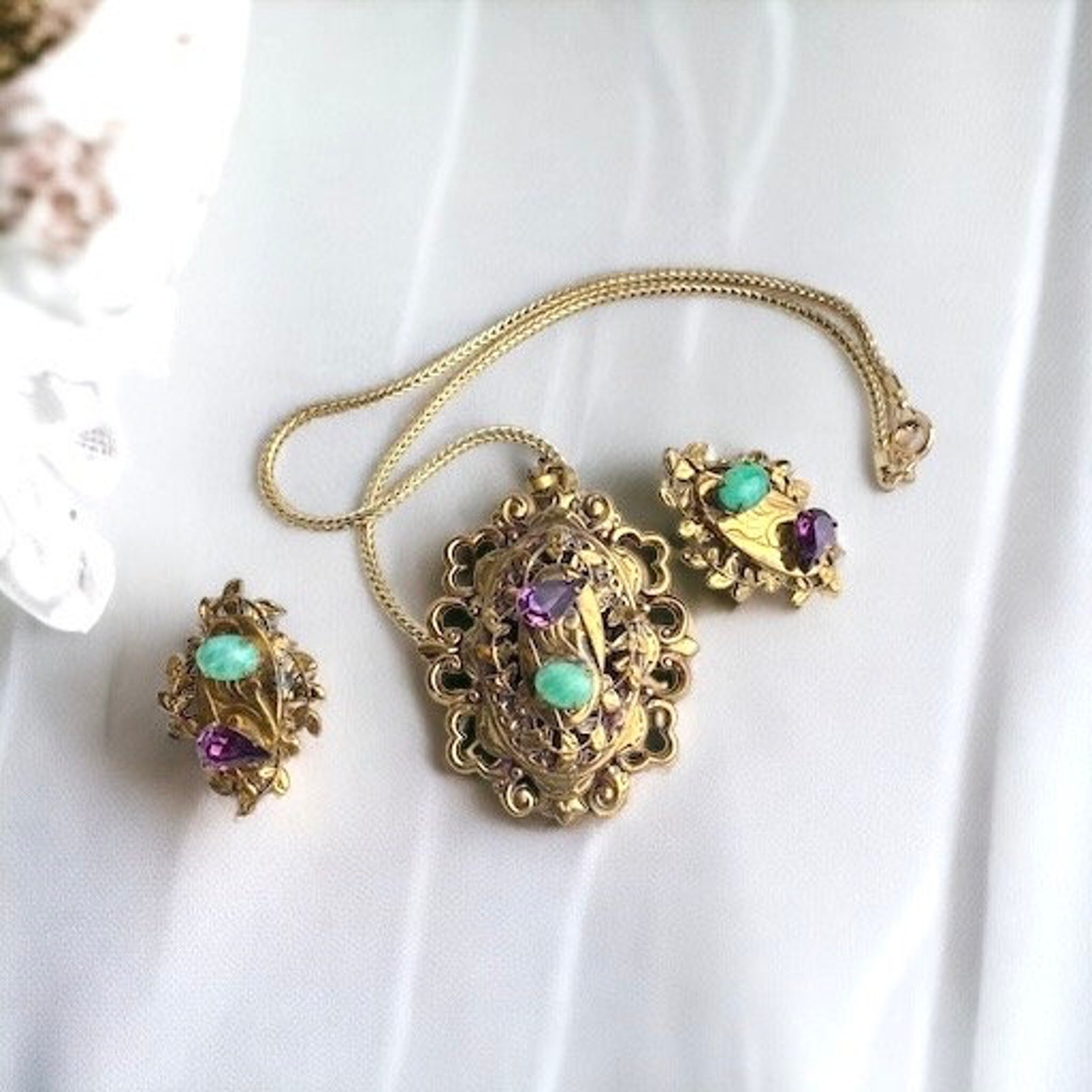 Antique Victorian Jewelled Pendant Necklace and Clip on Earrings - Etsy