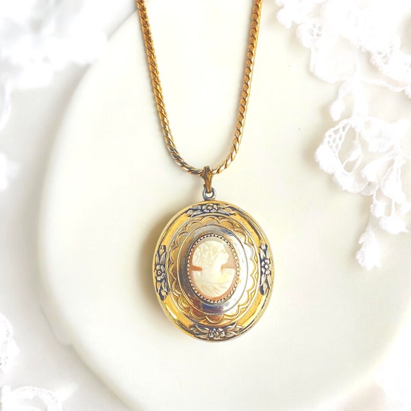 Vintage Coro Locket - Etsy