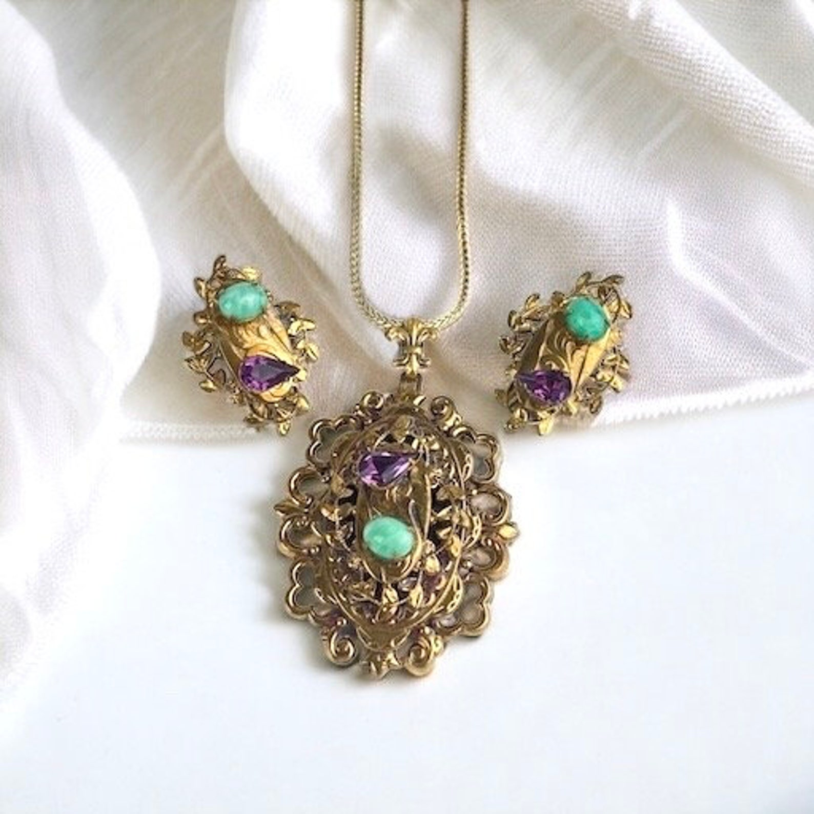 Antique Victorian Jewelled Pendant Necklace and Clip on Earrings - Etsy