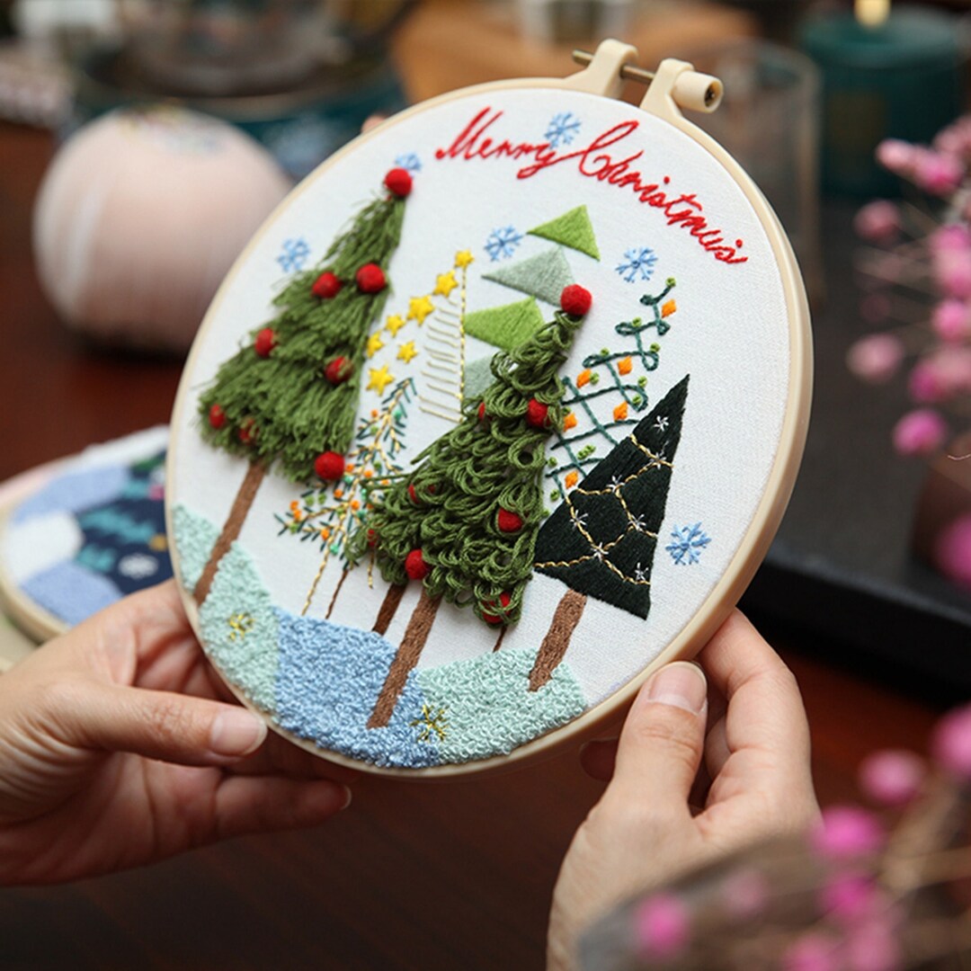 Christmas Evergreens Embroidery Kits With Christmas Patterns ...