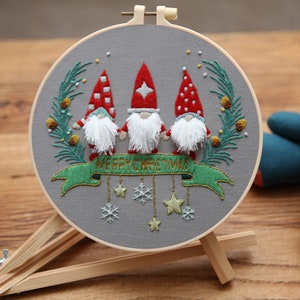 Christmas Evergreens Embroidery Kits With Christmas Patterns ...