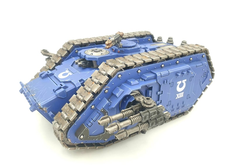Warhammer Spartan Assault Tank bemaltes Miniaturmodell Warhammer 30k ...