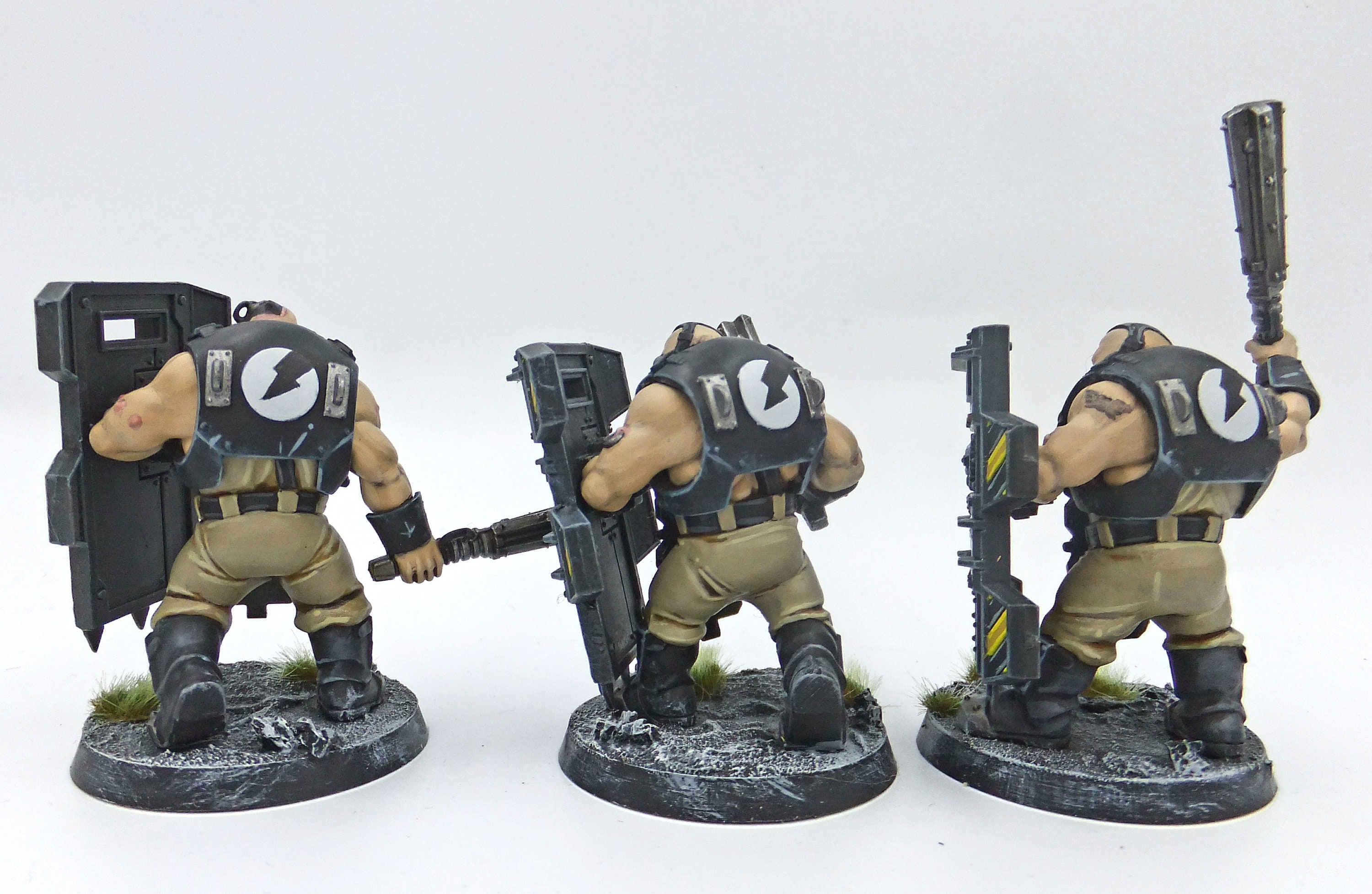 Auxilla Bullgryns / Ogryns Astra Militarum Painted Miniatures Custom ...