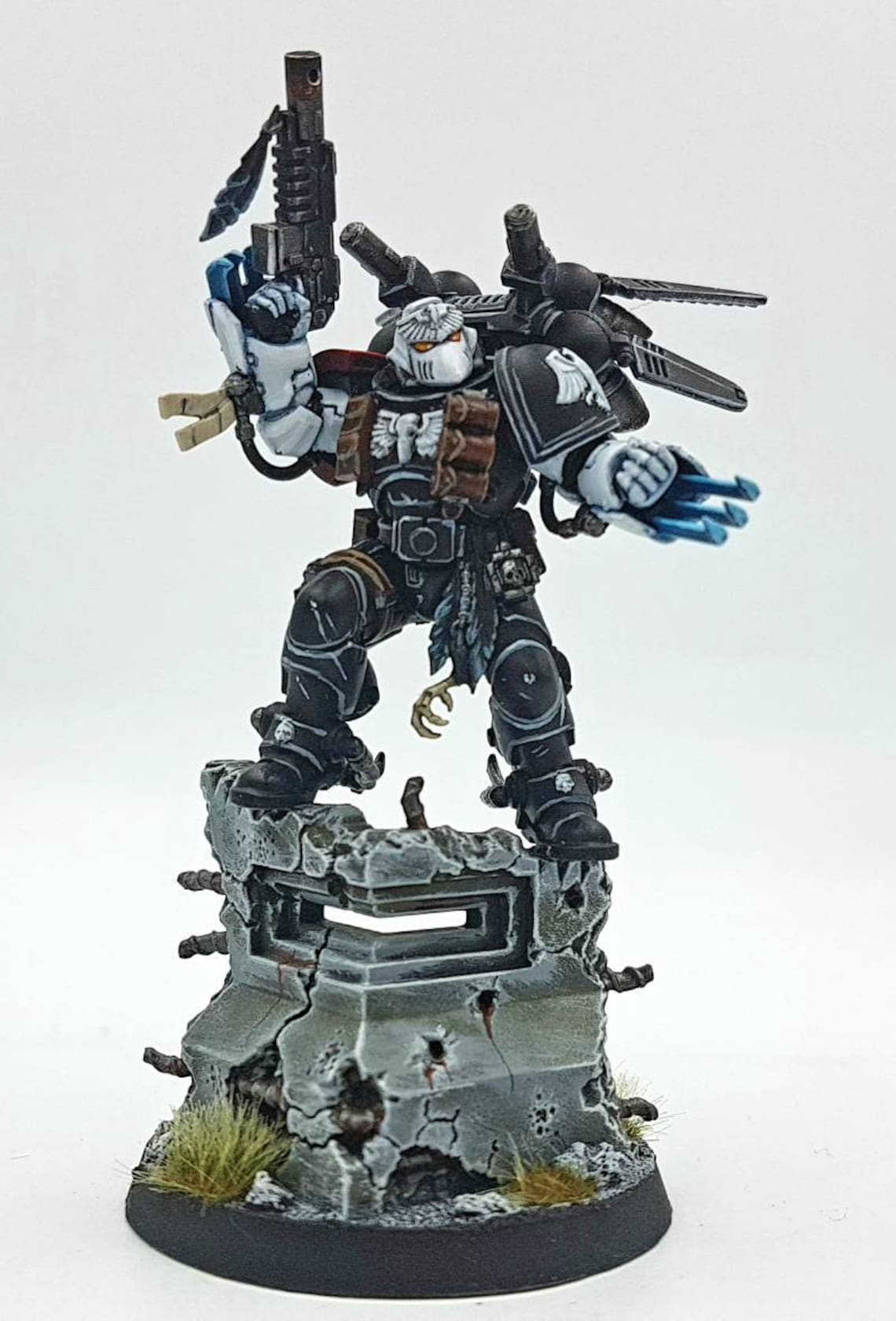 Kayvaan Shrike Primaris Raven Guard Painted Miniature for - Etsy