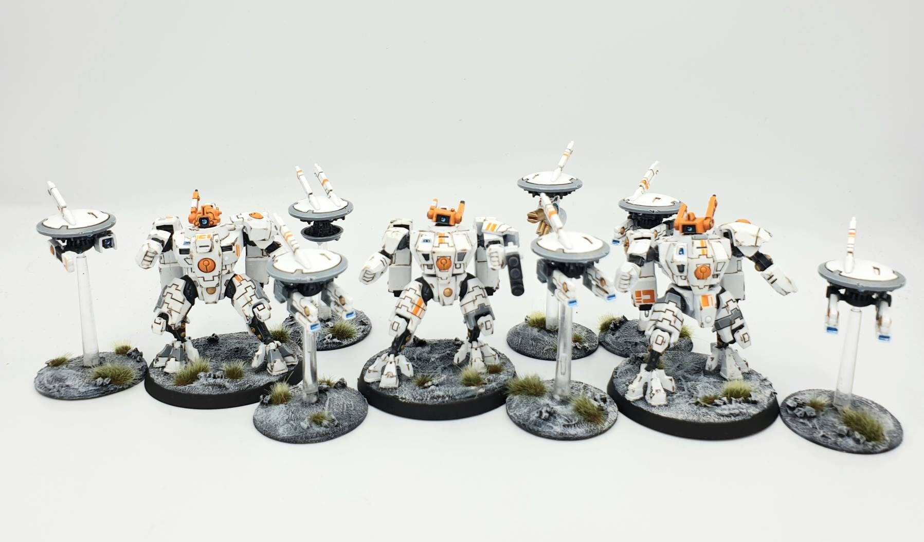 3 X Tau XV8 Crisis Battlesuits Fully Magnetised! Painted Miniatures ...