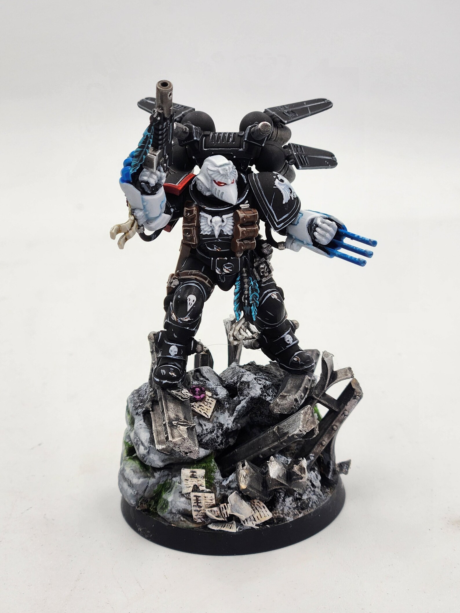 Kayvaan Shrike Primaris Raven Guard Painted Miniature for Sale, Custom ...