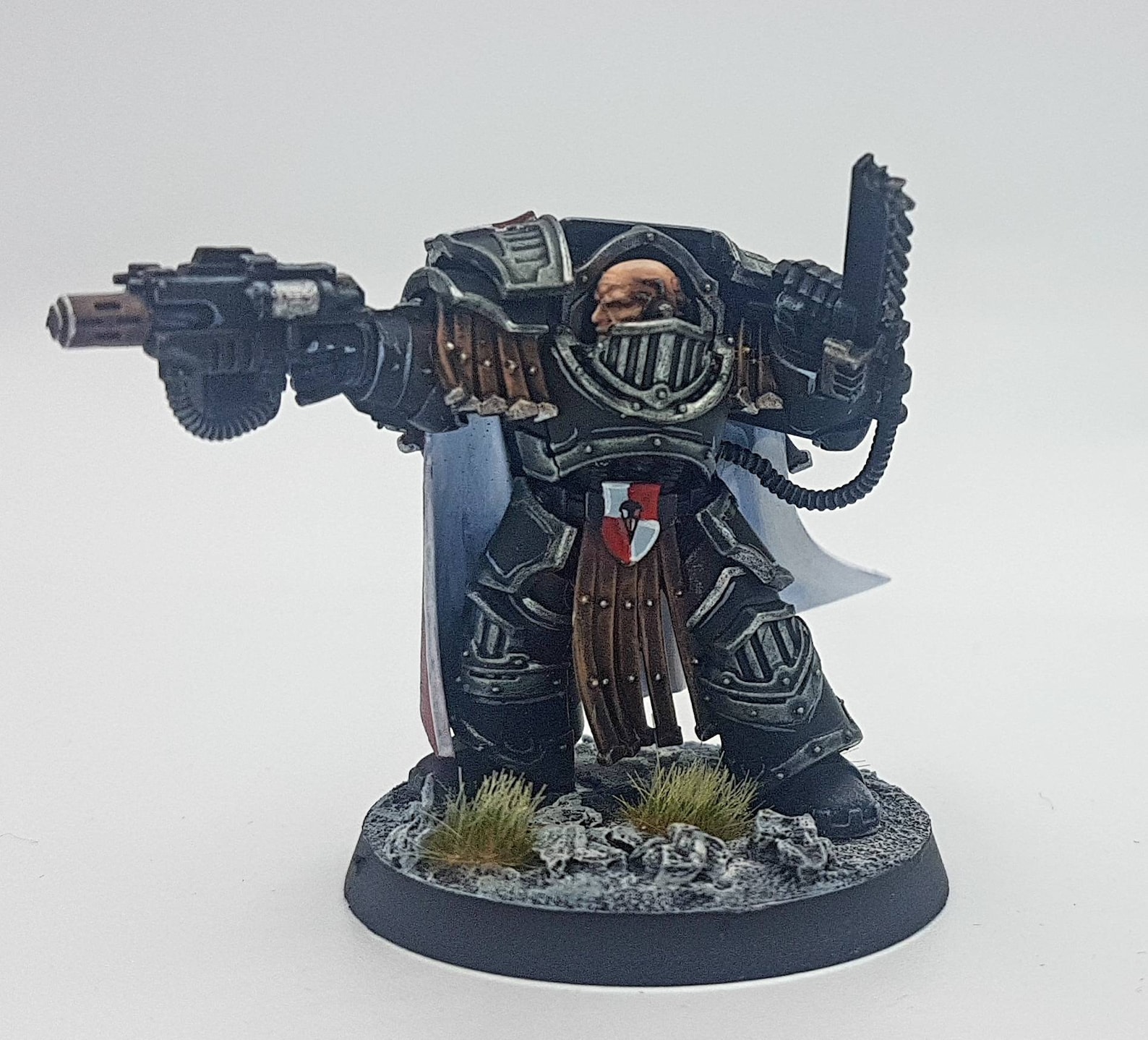 Praetor Space Marine Captain in Cataphractii Terminator Armour Painted ...