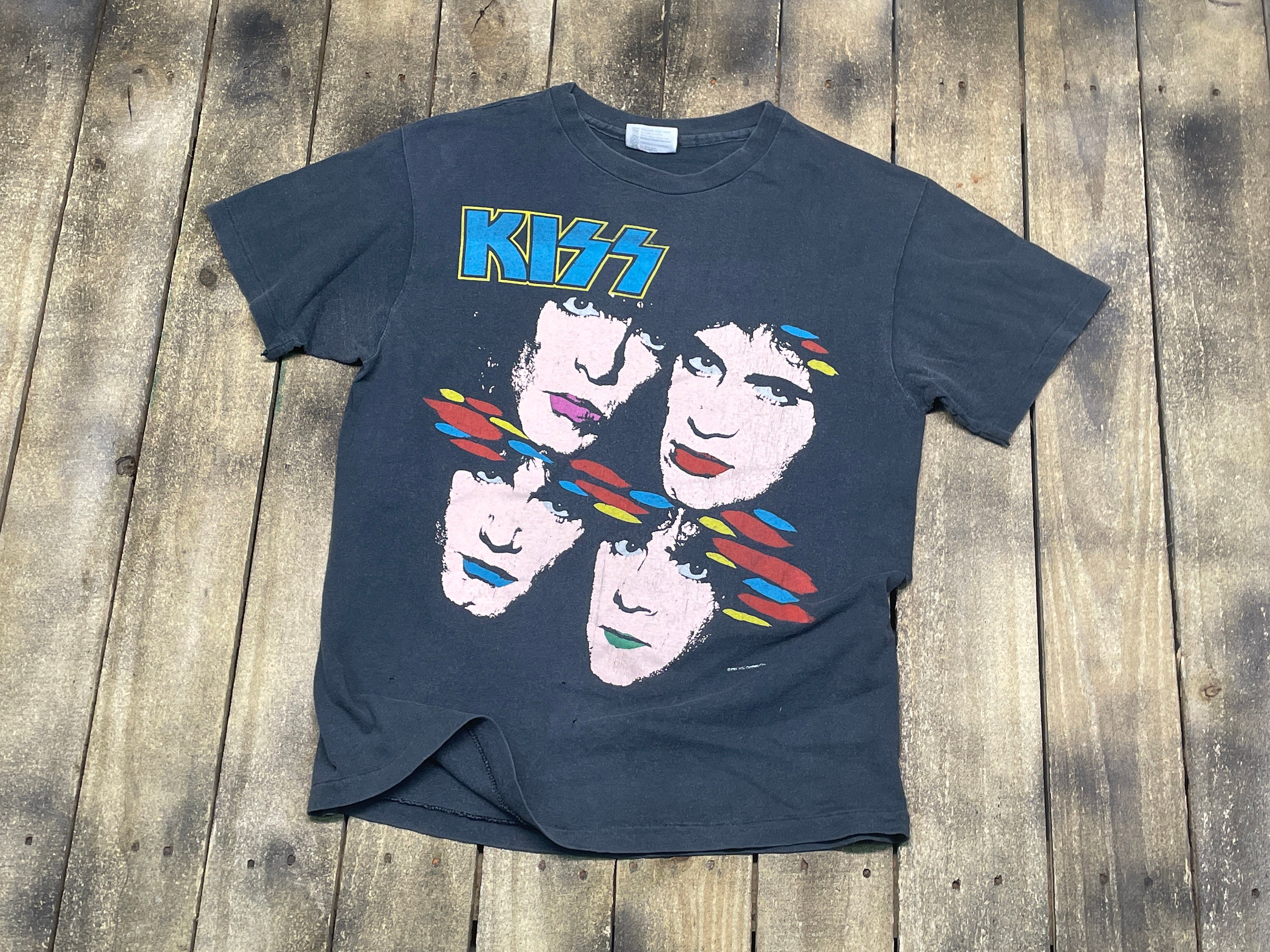 S * vintage 80s KISS Asylum tour 1985 1986 t shirt * 68.163 S * vintage 80s KISS Asylum tour 1985 1986 t shirt * 68.163