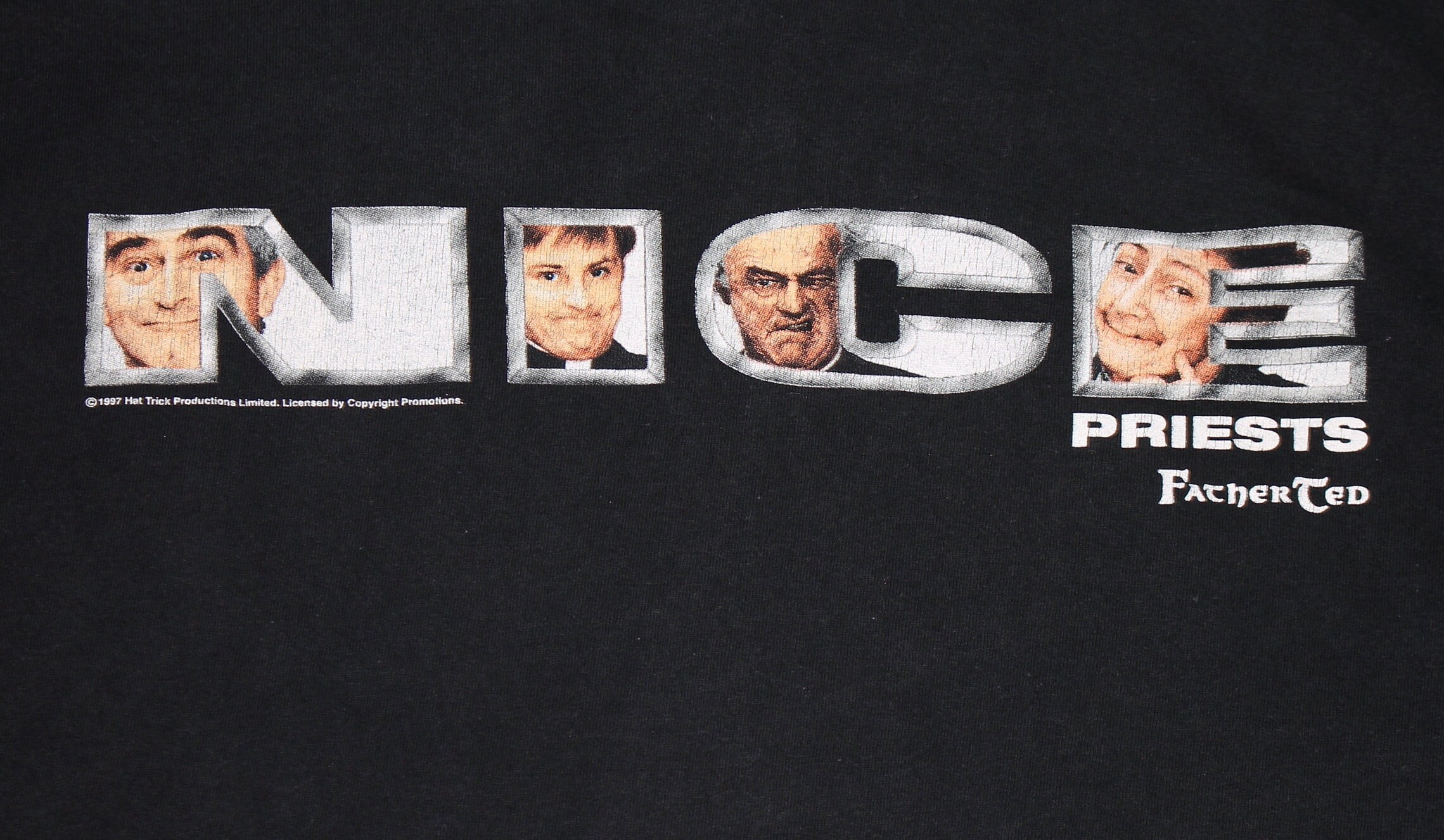 L * vtg 90s Father Ted tv show t shirt * british comedy channel 4 * 105.16