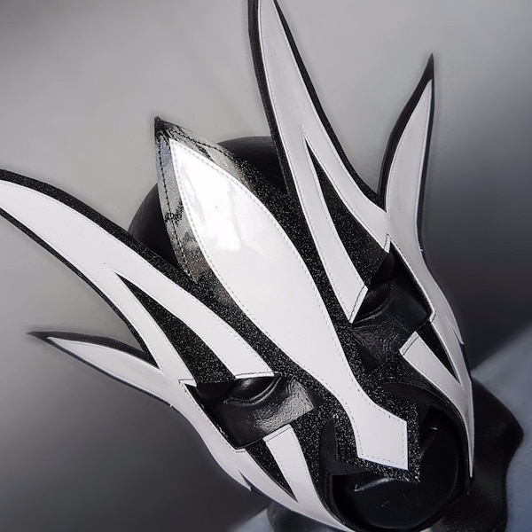 Willow Mask - Etsy