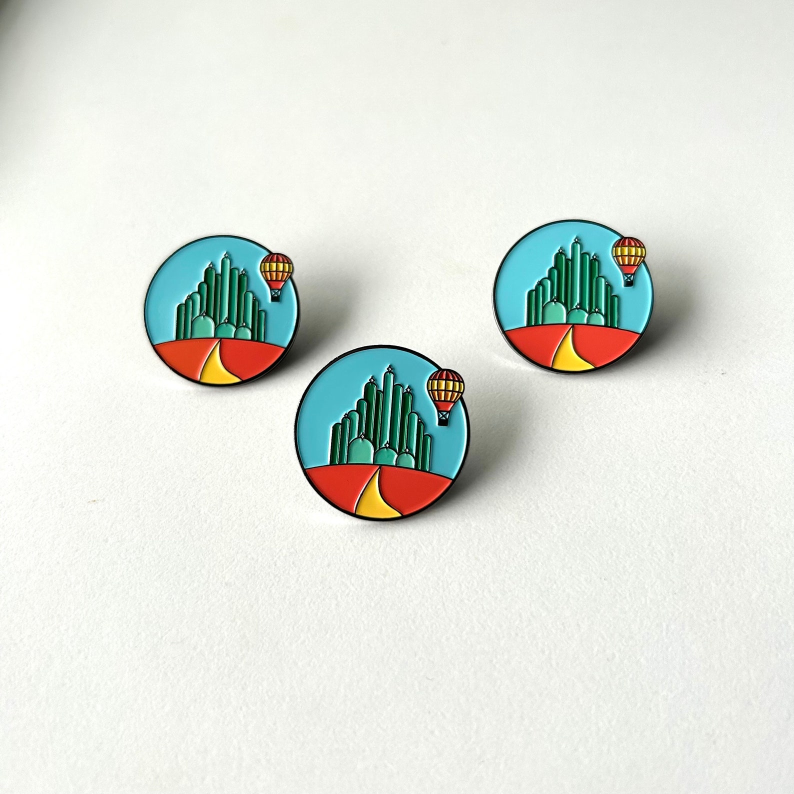 Emerald City Enamel Pin, Wizard of Oz, Reader Gift - Etsy