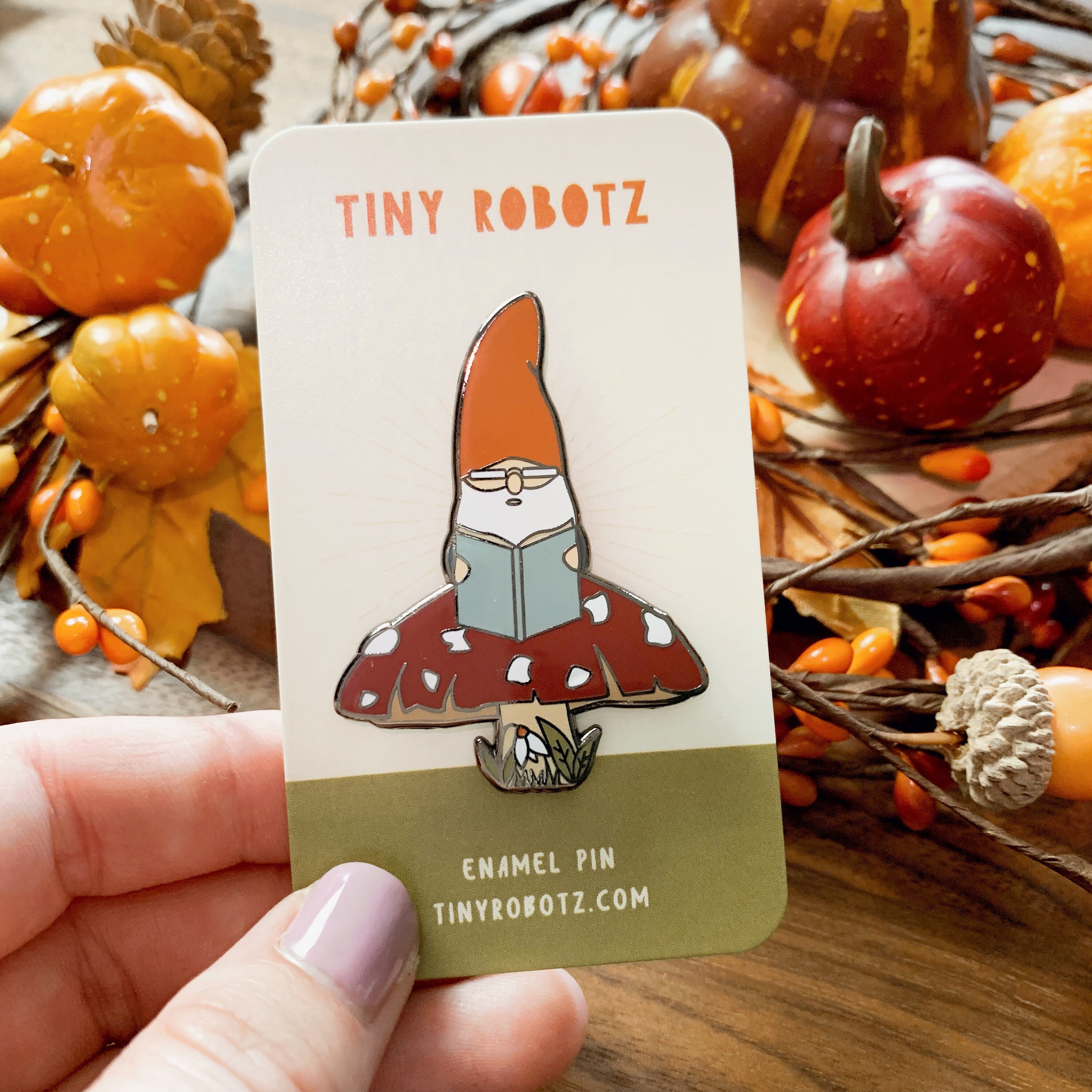 Gnome Enamel Pin Gnome Reading Garden Gnome pin Gnomes in | Etsy