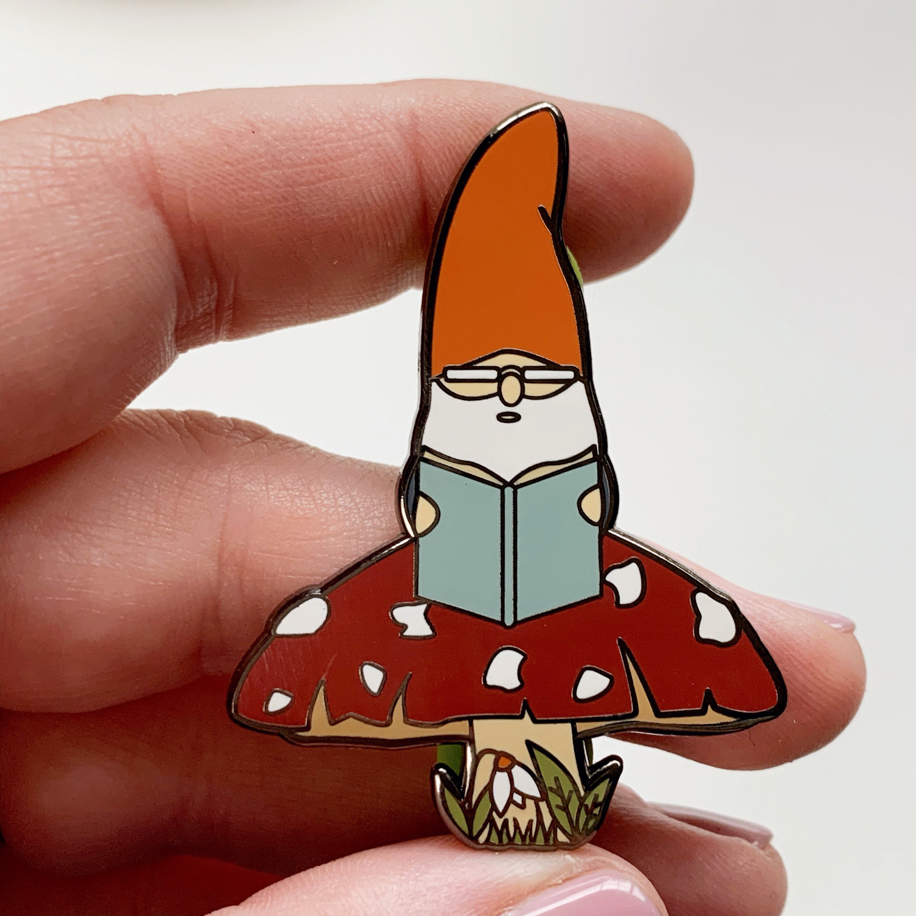 Gnome Enamel Pin Gnome Reading Garden Gnome pin Gnomes in | Etsy