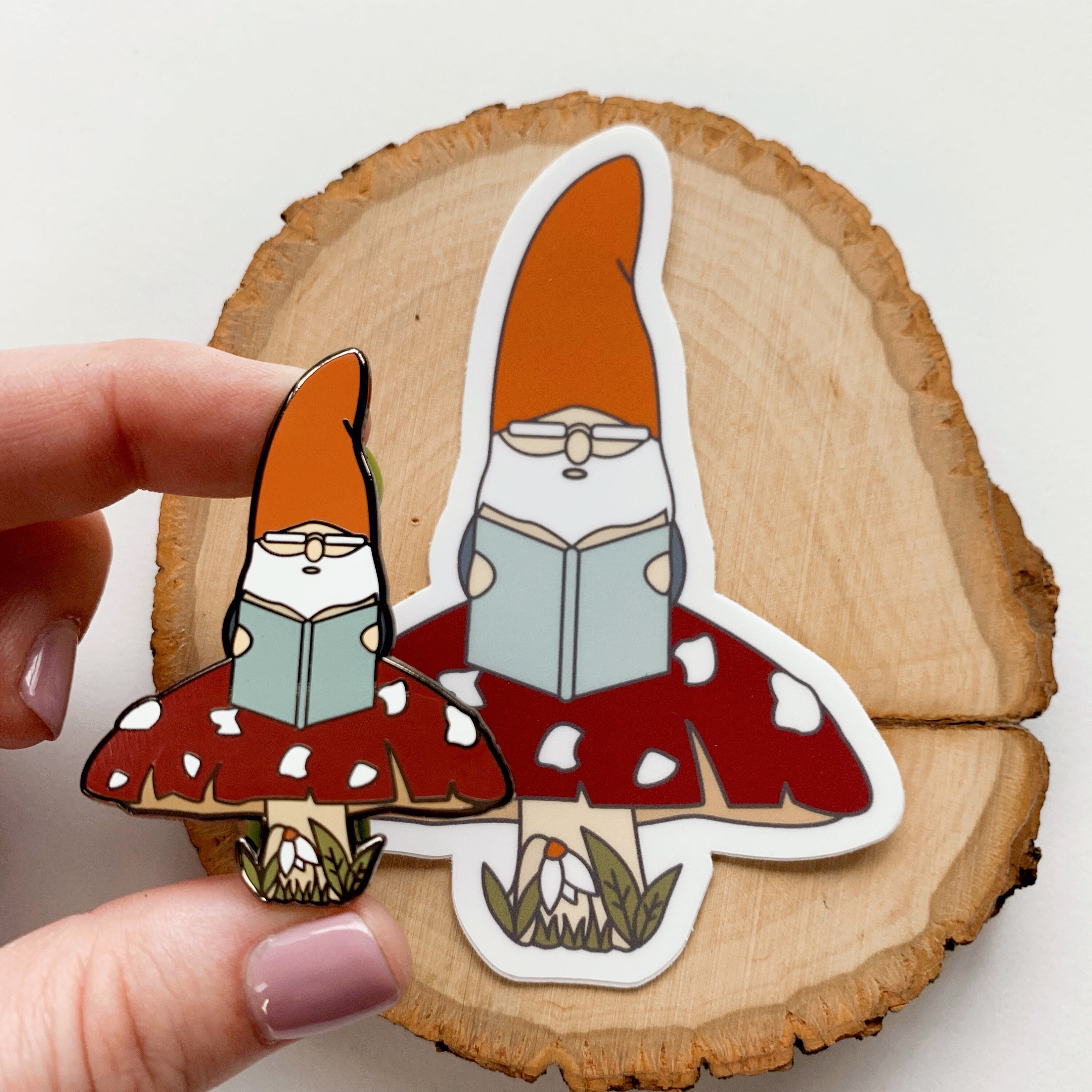Gnome Enamel Pin Gnome Reading Garden Gnome pin Gnomes in | Etsy