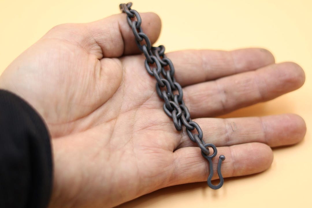 Dark Titanium Chain Bracelet: Industrial Dark Titanium Bracelet ...