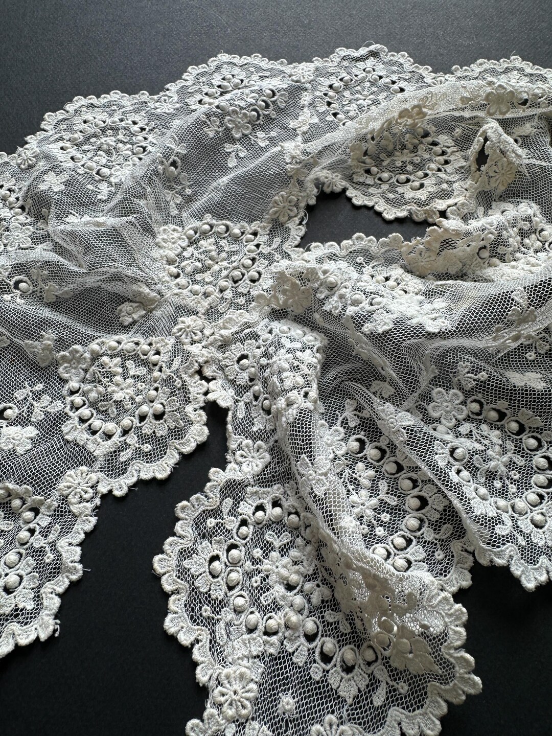 Antique Bridal Lace Pelerine, Lace Shoulder Cape, 1800s Lace Fichu ...