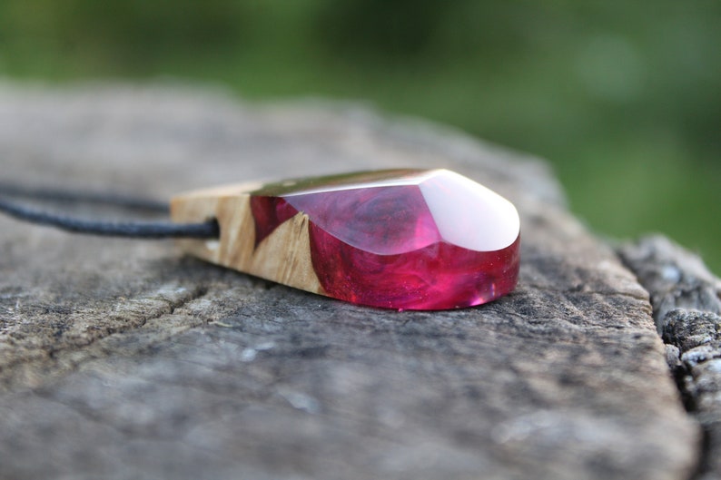 Red Resin Necklacewood Resin Necklace Wood Resin Resin - Etsy