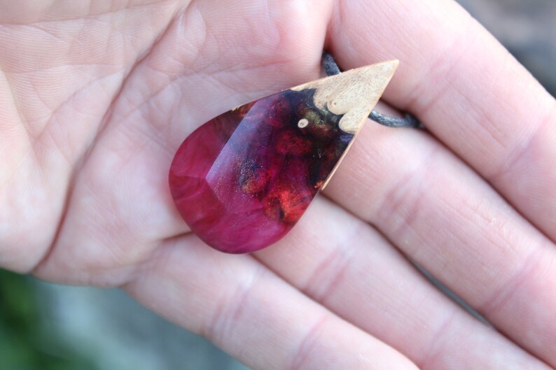 Red Resin Necklacewood Resin Necklace Wood Resin Resin - Etsy