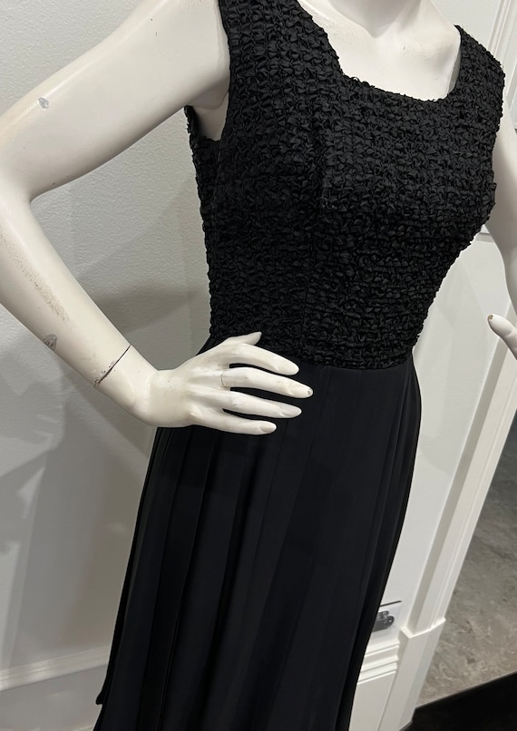 The ultimate timeless LBD! 1960s classic part dress! … - Gem