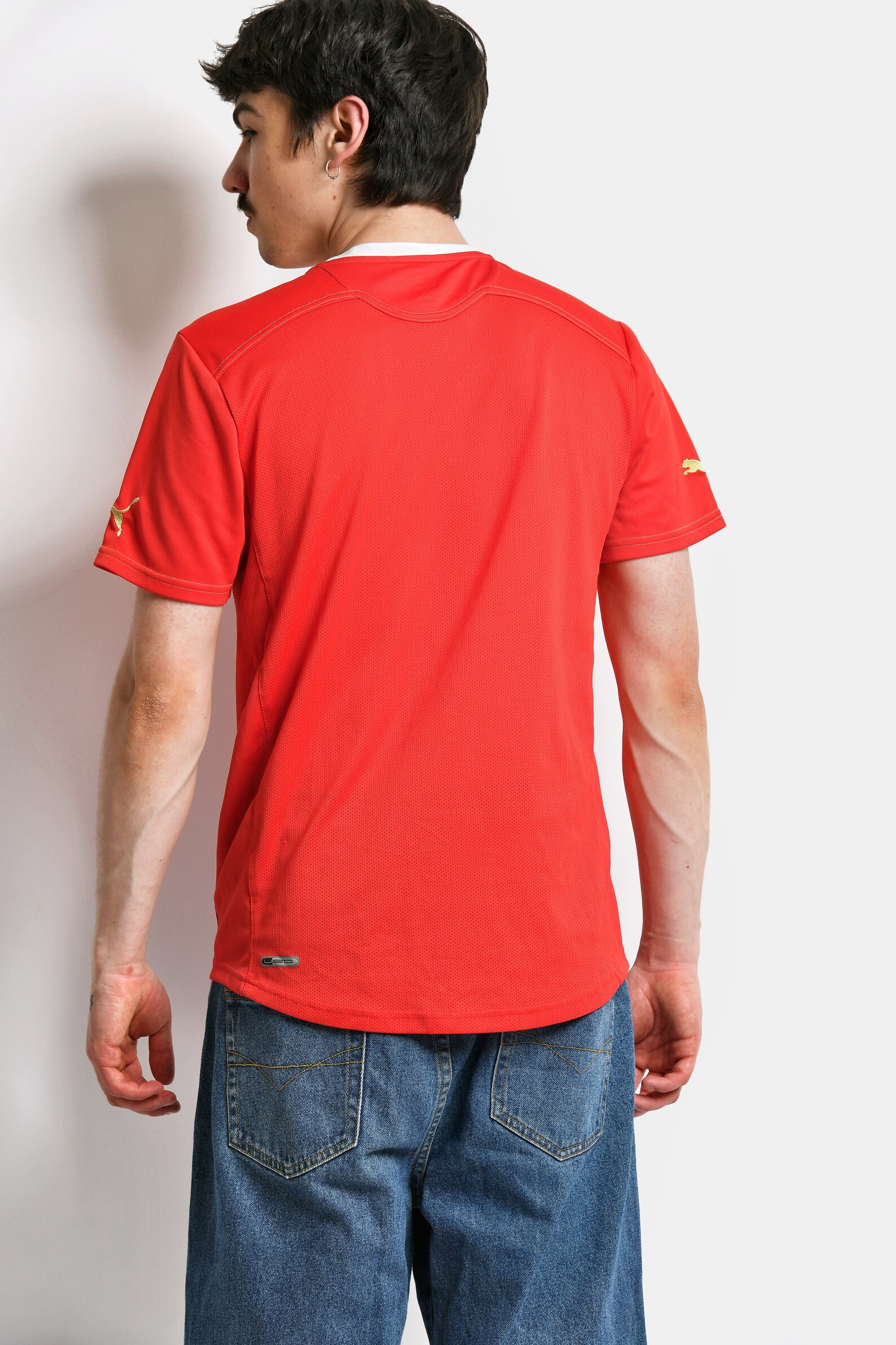 PUMA Vintage Sport Shirt in Red | Vintage Football Soccer T-shirt Top ...