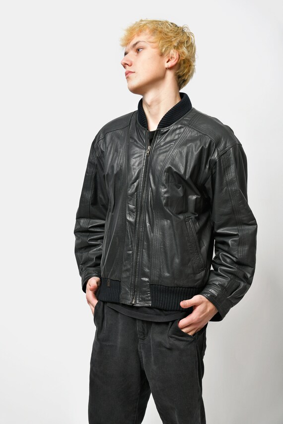 Vintage 90s leather bomber jacket men's black | Old S… - Gem
