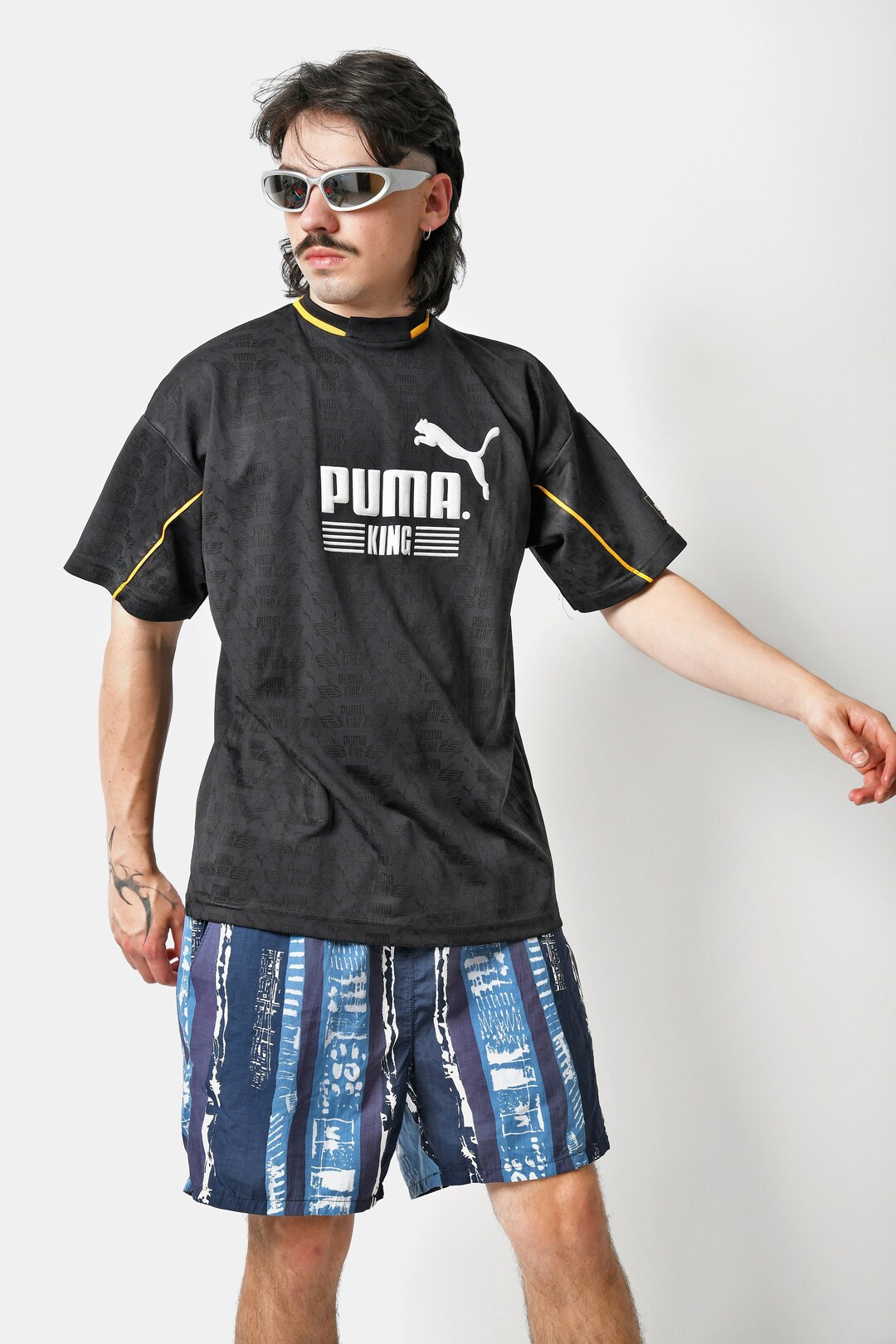 PUMA King Vintage Sport Shirt in Black Vintage Football Soccer T-shirt ...