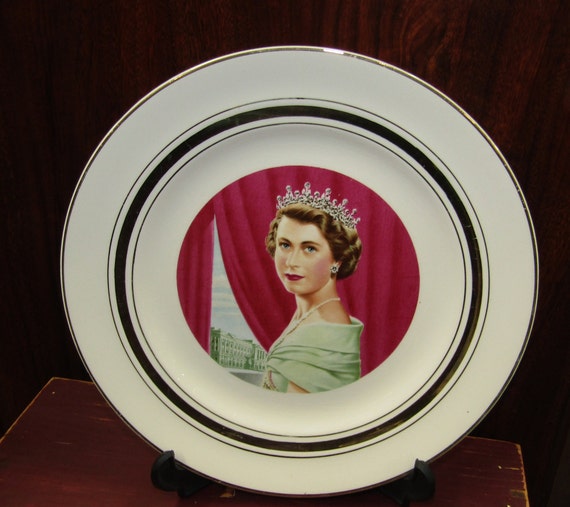Queen Elizabeth II Plate - Etsy