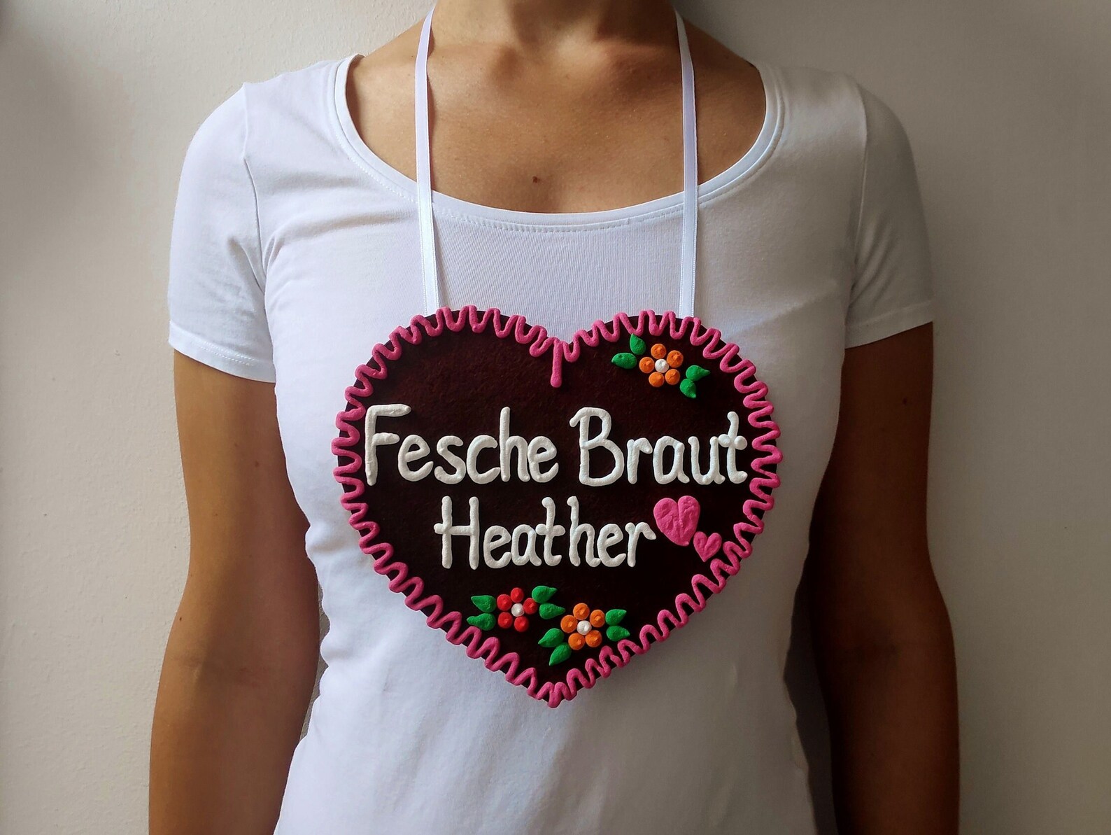 Gingerbread Hearts to Buy - Oktoberfest Heart Cookies for your Schatzi!