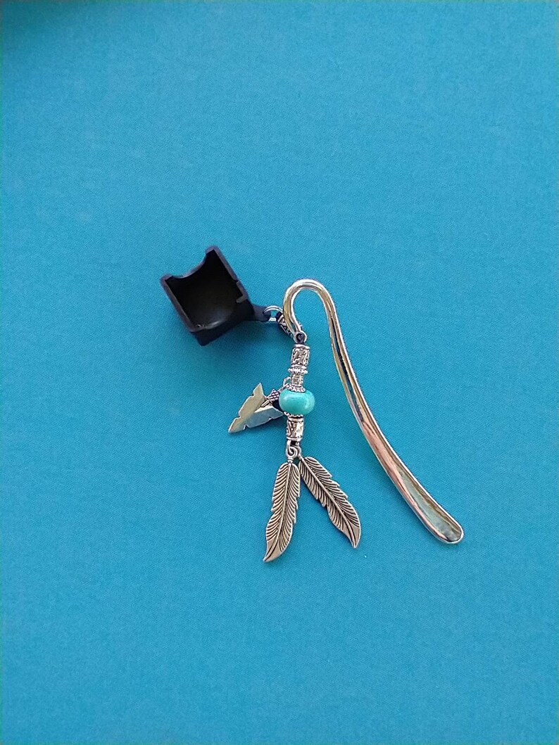 Blue Two Feather Arrowhead - Etsy