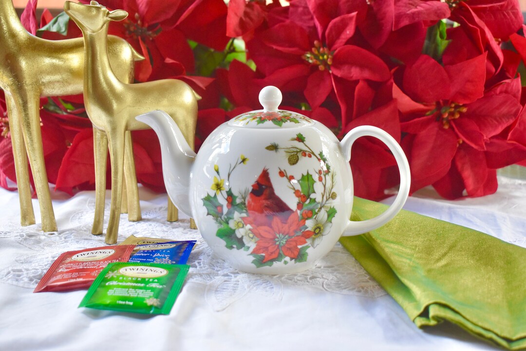 Teapot Red Cardinal Bird Holly Flowers. 40oz Bone China Tea Pot With ...