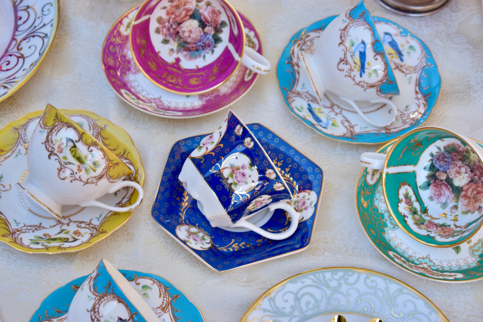Regency Era Mismatched Tea Cups and Saucers. Extravagant Party - Etsy