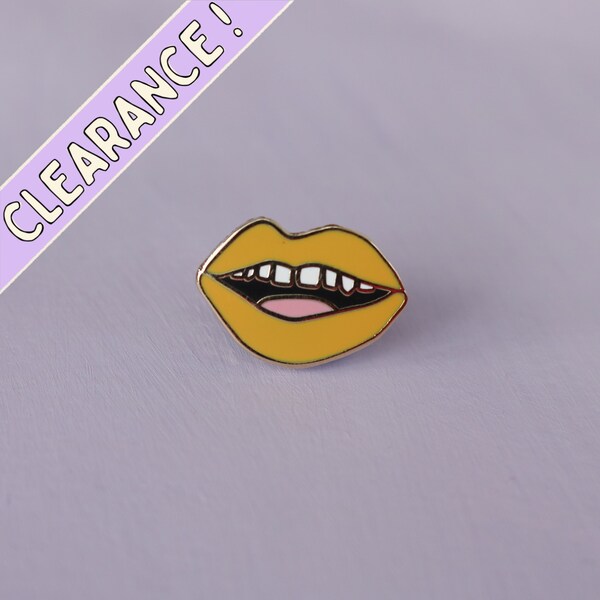 Lips Pin - Etsy
