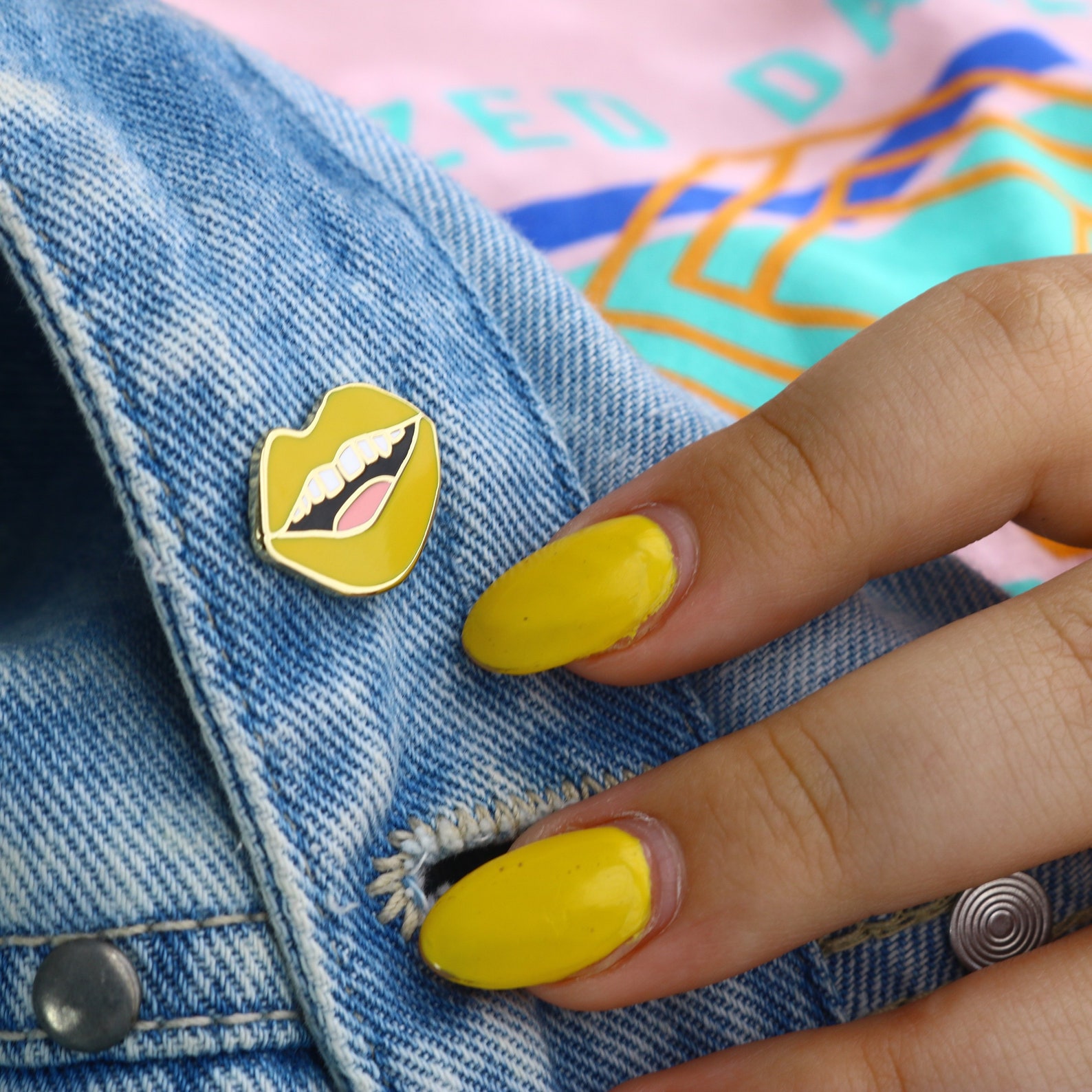 Yellow Lips Pin / Aesthetic Enamel Pin / Denim Jacket Pin - Etsy UK