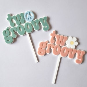 Two Groovy Daisy Cake Topper - Etsy