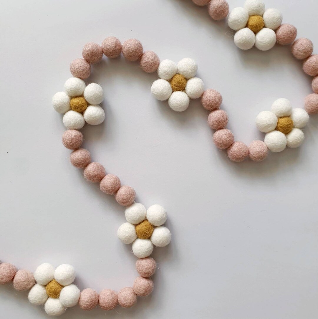 Daisy Chain Felt Ball Garland - Etsy