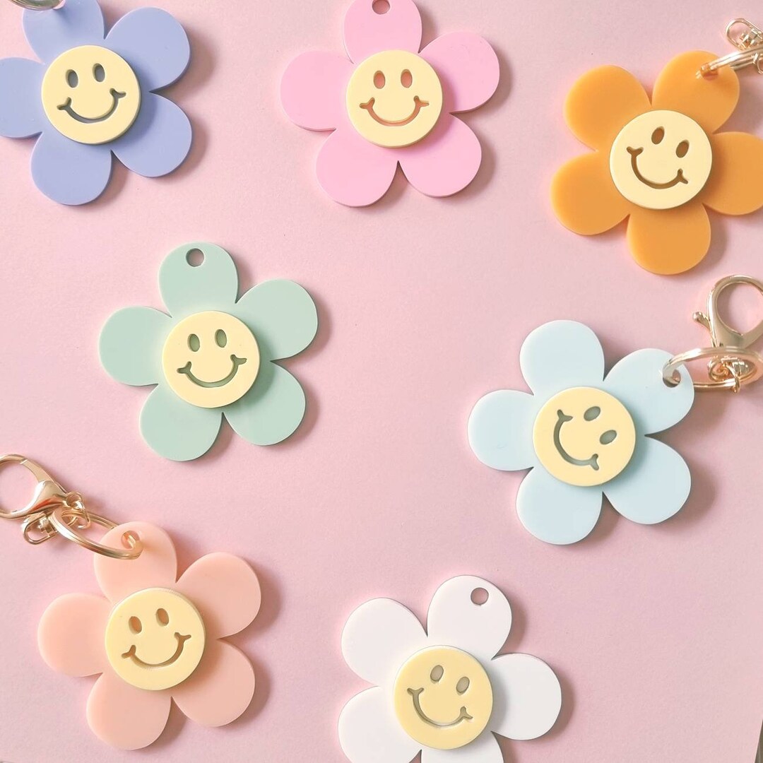 Acrylic Happy Face Daisy Laser Cut Key Ring - Etsy