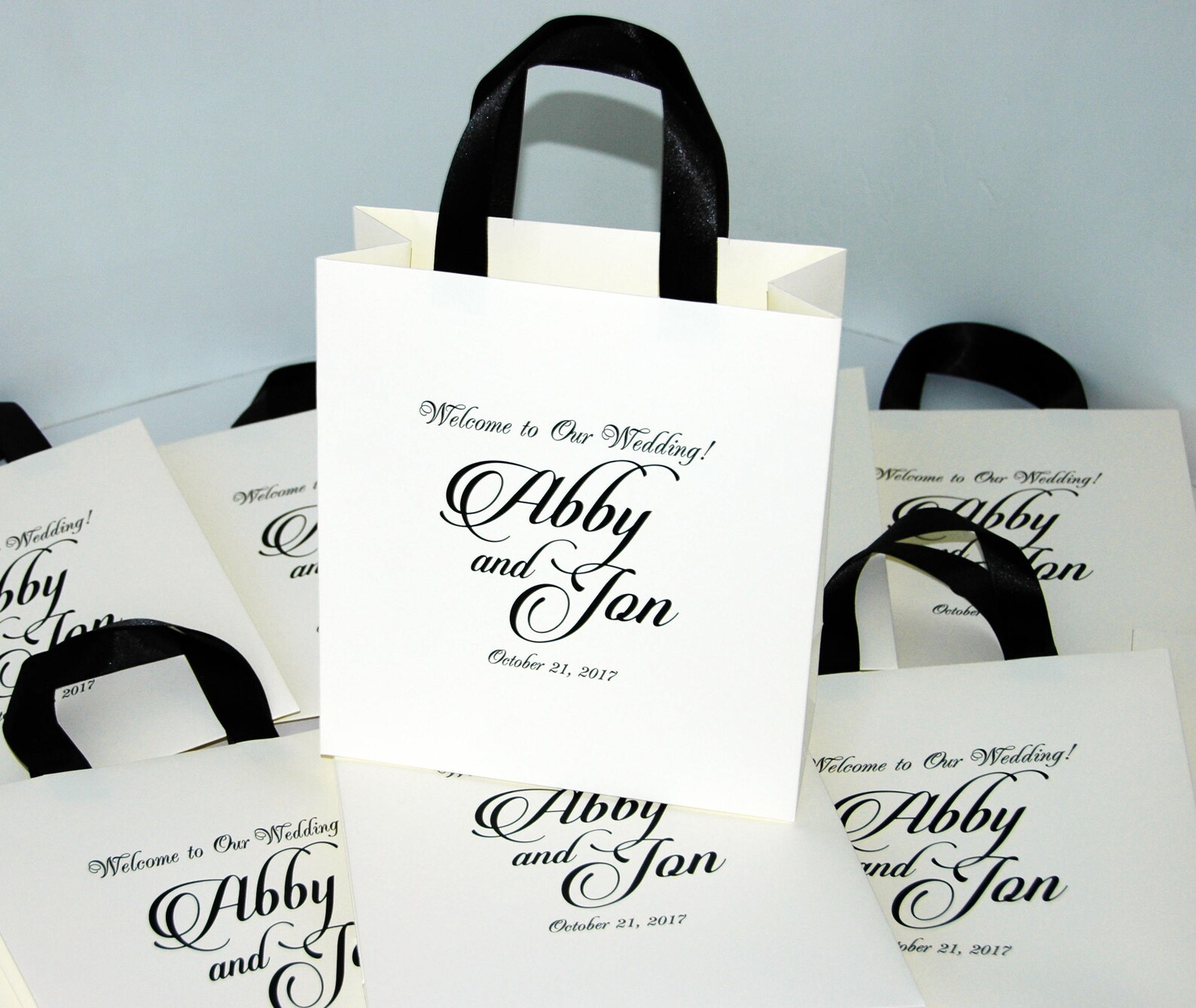 25 Ivory Welcome Bags With Satin Ribbon Handles and Names | Etsy