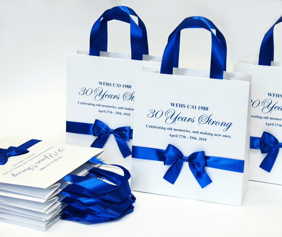 30 Personalized Event or Party Gift Bags for Your Guests With | Etsy