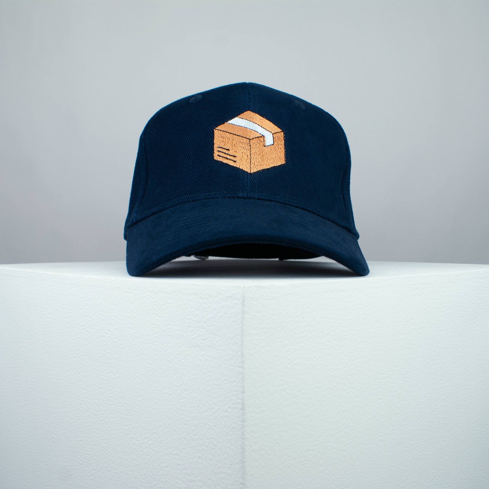 Cardboard Box Embroidered Baseball Cap / Jewellery Wooden Mystery ...