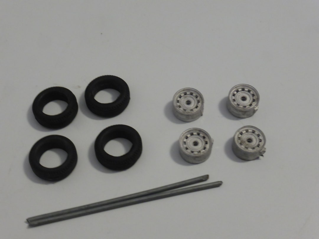 White Metal Wheels Set for Touring and GT Cars of the 60-70s Square ...