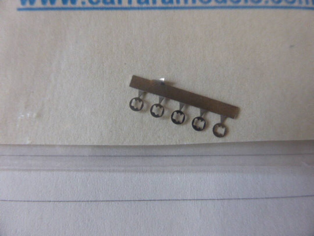 Pack of 5 Photoetched Round Gear Lever Selectors (4+R) for 1:43 Racing ...