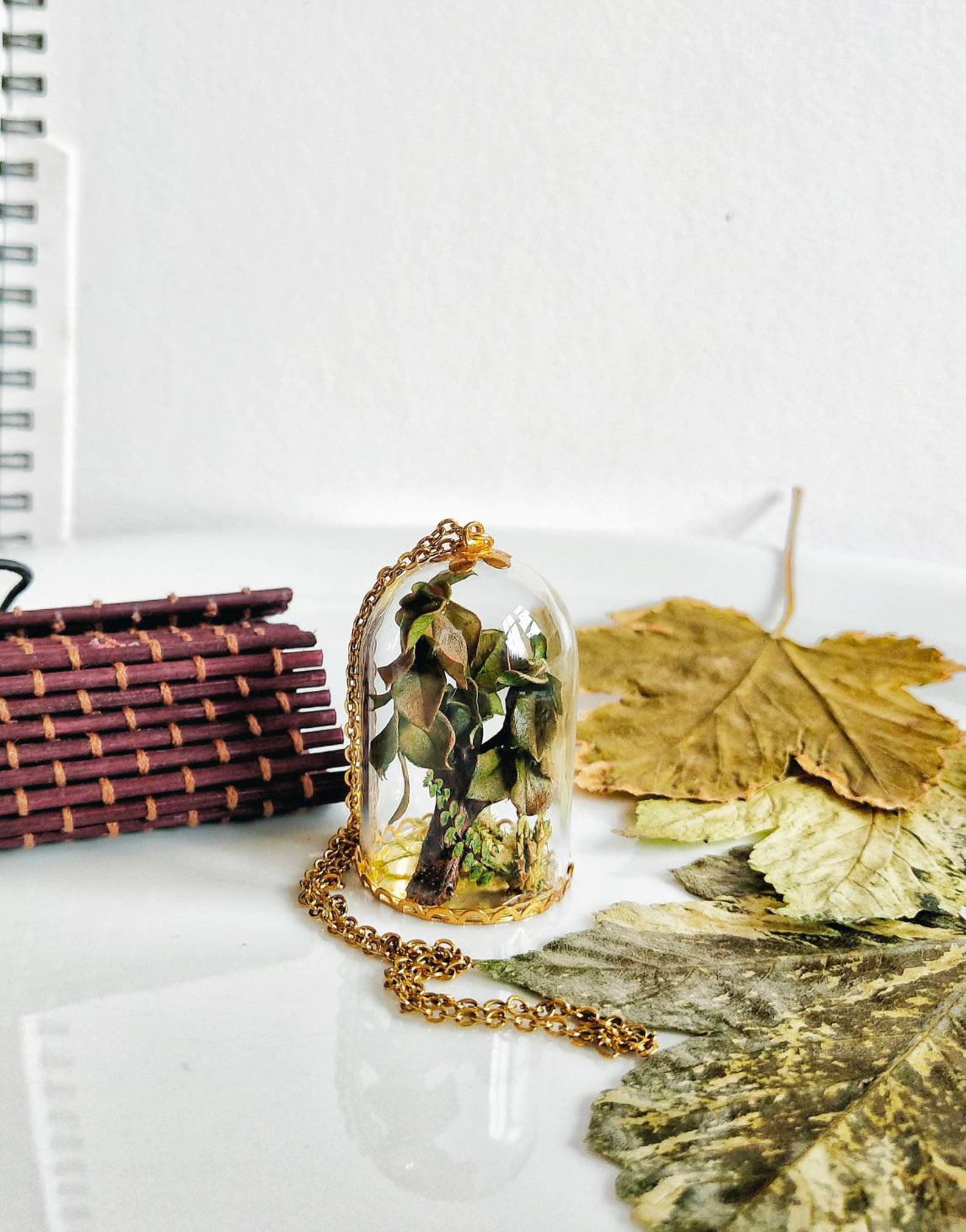 Realistic tree necklace/Miniature tree with real leafs/Feng | Etsy