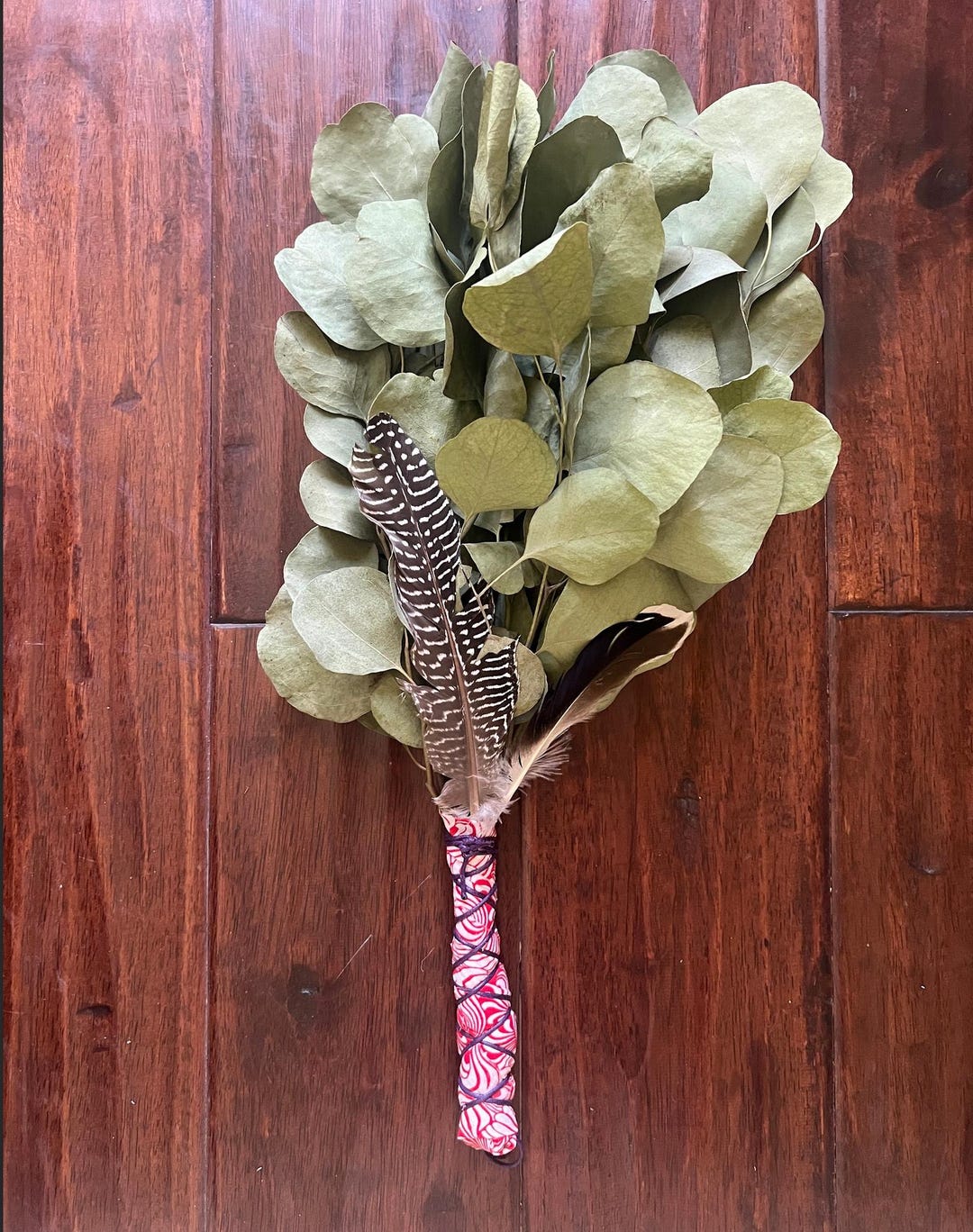 Eucalyptus Chakapa 18 Red & White Fabric With Purple Cord - Etsy